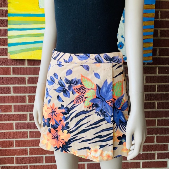 Cache | Shorts | Cach Summer Floral Skort | Poshmark